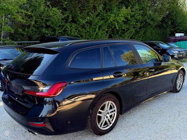 Black BMW 320 2019 in Taurage, with an engine capacity of 2.00 L and mileage of 242 thousand km for 10900 €, photo 4 on AUTOMOTO.COM.LV