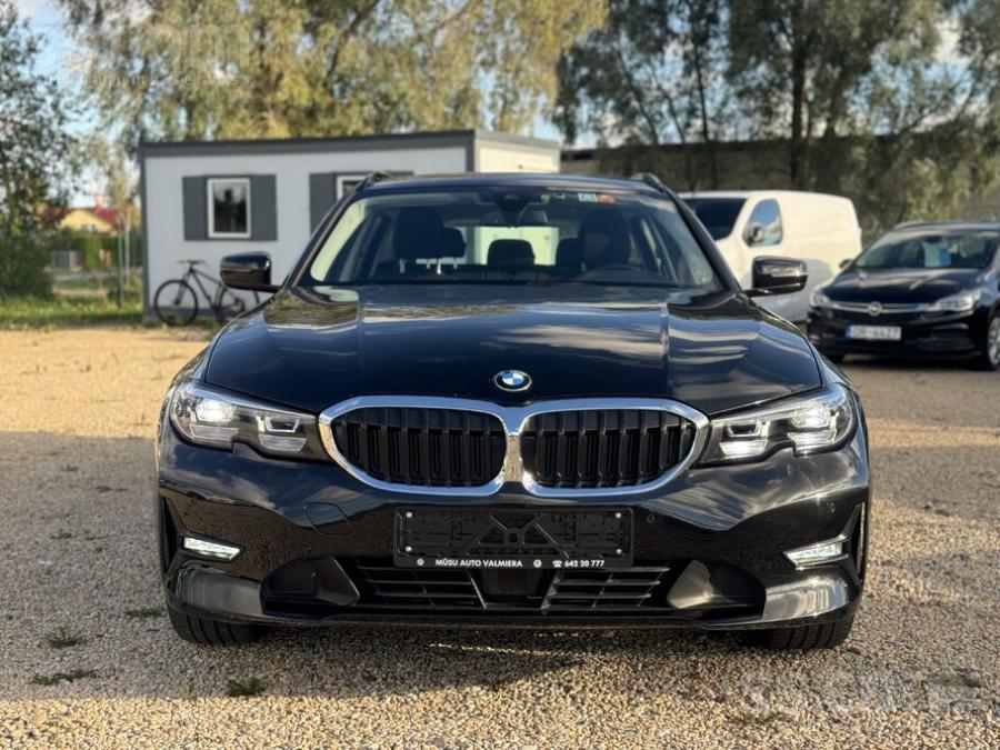 Black BMW 320 2019 in Valmiera, with an engine capacity of 2.00 L and mileage of 140 thousand km for 17490 €, photo 4 on AUTOMOTO.COM.LV