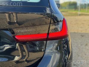 Black BMW 320 2019 in Valmiera, with an engine capacity of 2.00 L and mileage of 140 thousand km for 17490 €, photo 8 on AUTOMOTO.COM.LV