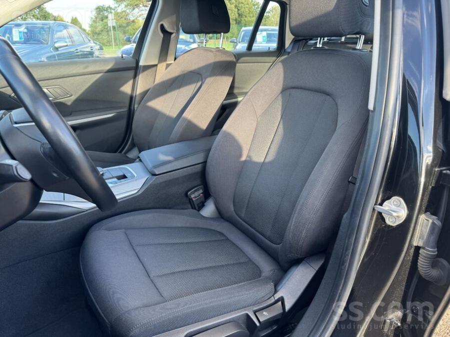Black BMW 320 2019 in Valmiera, with an engine capacity of 2.00 L and mileage of 140 thousand km for 17490 €, photo 13 on AUTOMOTO.COM.LV
