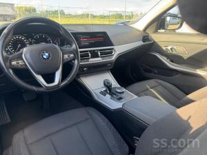 Black BMW 320 2019 in Valmiera, with an engine capacity of 2.00 L and mileage of 140 thousand km for 17490 €, photo 14 on AUTOMOTO.COM.LV