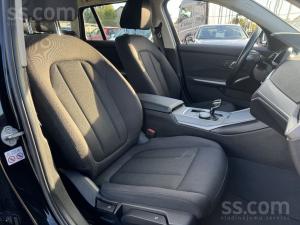 Black BMW 320 2019 in Valmiera, with an engine capacity of 2.00 L and mileage of 140 thousand km for 17490 €, photo 17 on AUTOMOTO.COM.LV