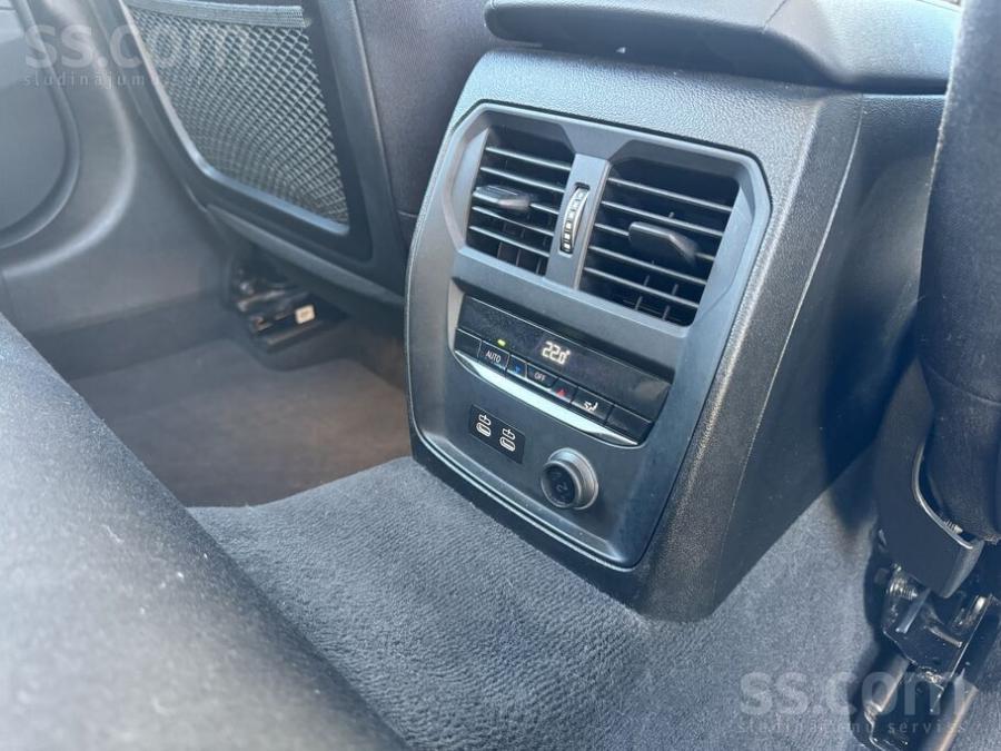 Black BMW 320 2019 in Valmiera, with an engine capacity of 2.00 L and mileage of 140 thousand km for 17490 €, photo 19 on AUTOMOTO.COM.LV