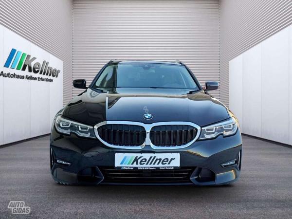 Black BMW 320 2020 in Kaunas, with an engine capacity of 2.00 L and mileage of 95 thousand km for 26407 €, photo 1 on AUTOMOTO.COM.LV