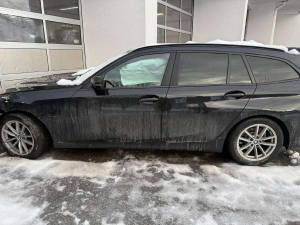 Black BMW 320 2020 in Marijampole, with an engine capacity of 2.00 L and mileage of 50 thousand km for 13950 €, photo 2 on AUTOMOTO.COM.LV