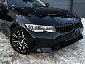 Black BMW 320 2020 in Utena, with an engine capacity of 2.00 L and mileage of 255 thousand km for 16500 €, photo 2 on AUTOMOTO.COM.LV