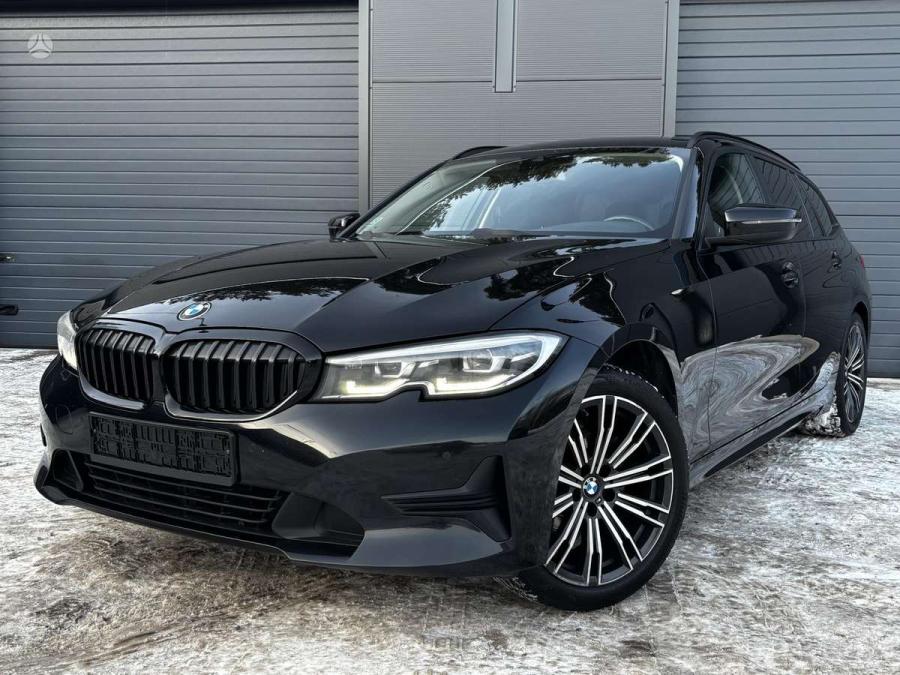 Black BMW 320 2020 in Utena, with an engine capacity of 2.00 L and mileage of 255 thousand km for 16500 €, photo 4 on AUTOMOTO.COM.LV