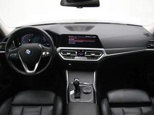 Melns BMW 320 2020 Viļņa, ar dzinēja tilpumu 2.00 L un nobraukumu 131 tūkst. km par 23499 €, foto 3 vietnē AUTOMOTO.COM.LV