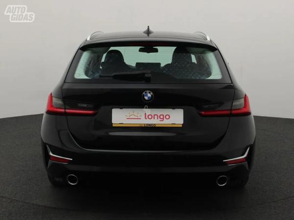 Black BMW 320 2020 in Vilnius, with an engine capacity of 2.00 L and mileage of 131 thousand km for 23499 €, photo 5 on AUTOMOTO.COM.LV