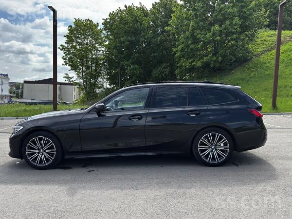 Melns BMW 320 2020 Rēzekne, ar dzinēja tilpumu 2.00 L un nobraukumu 334 tūkst. km par 16900 €, foto 2 vietnē AUTOMOTO.COM.LV