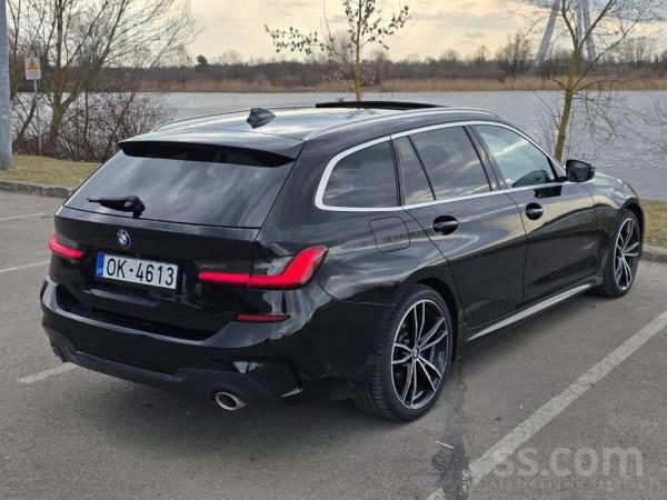 Melns BMW 320 2020 Rīga, ar dzinēja tilpumu 2.00 L un nobraukumu 208 tūkst. km par 17990 €, foto 4 vietnē AUTOMOTO.COM.LV