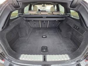 Black BMW 320 2020 in Riga, with an engine capacity of 2.00 L and mileage of 208 thousand km for 17990 €, photo 15 on AUTOMOTO.COM.LV