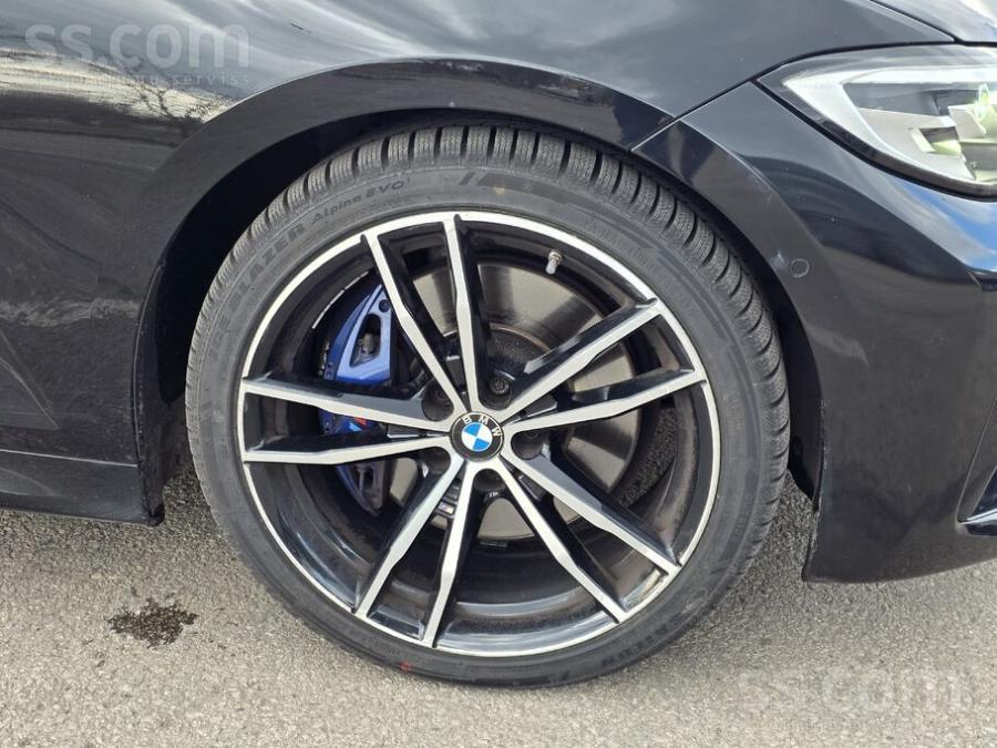 Black BMW 320 2020 in Riga, with an engine capacity of 2.00 L and mileage of 208 thousand km for 17990 €, photo 24 on AUTOMOTO.COM.LV