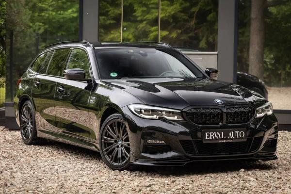 Black BMW 320 2020 in Jelgava, with an engine capacity of 2.00 L and mileage of 197 thousand km for 21900 €, photo 3 on AUTOMOTO.COM.LV