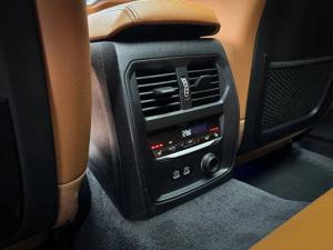 Melns BMW 320 2020 Rīga, ar dzinēja tilpumu 2.00 L un nobraukumu 165 tūkst. km par 22300 €, foto 32 vietnē AUTOMOTO.COM.LV
