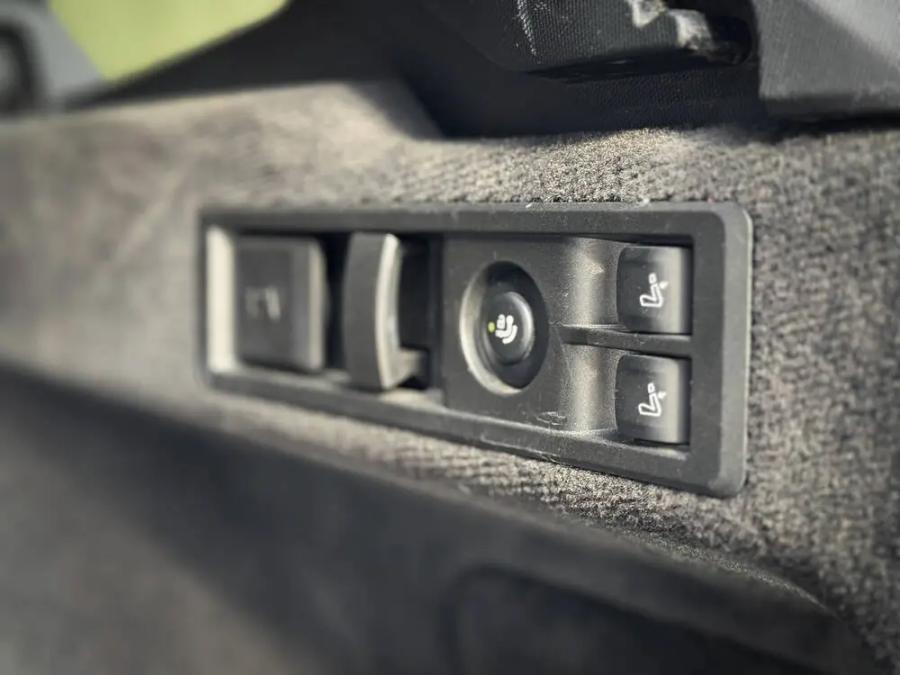 Melns BMW 320 2020 Rīga, ar dzinēja tilpumu 2.00 L un nobraukumu 165 tūkst. km par 22300 €, foto 52 vietnē AUTOMOTO.COM.LV