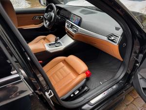 Melns BMW 320 2020 Rīga, ar dzinēja tilpumu 2.00 L un nobraukumu 165 tūkst. km par 22300 €, foto 56 vietnē AUTOMOTO.COM.LV
