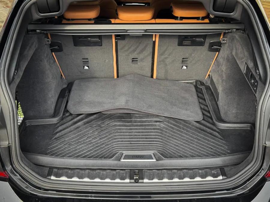 Melns BMW 320 2020 Rīga, ar dzinēja tilpumu 2.00 L un nobraukumu 165 tūkst. km par 22300 €, foto 51 vietnē AUTOMOTO.COM.LV