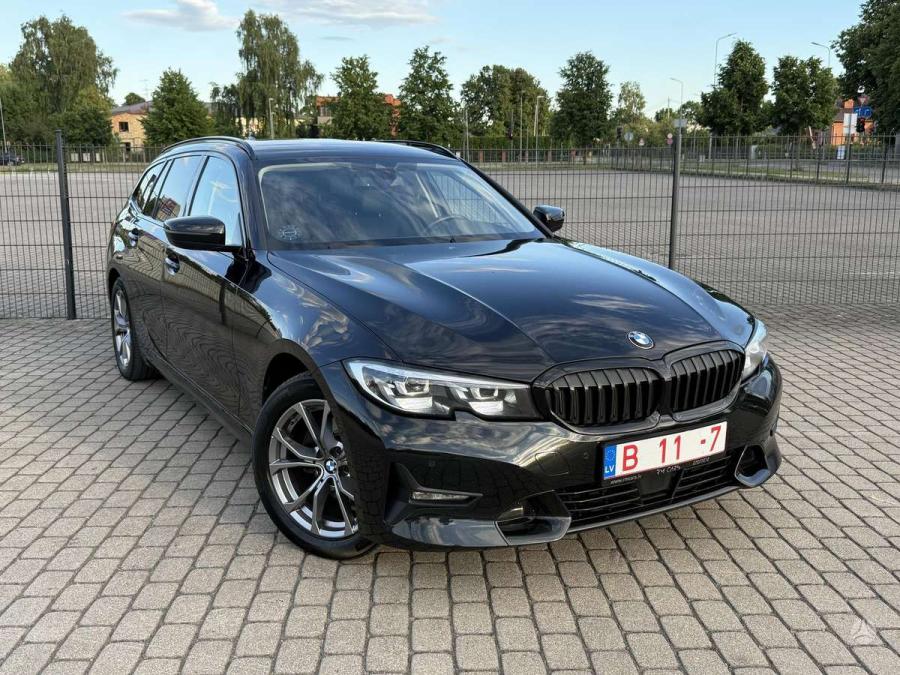 Melns BMW 320 2020 Joniškis, ar dzinēja tilpumu 2.00 L un nobraukumu 194 tūkst. km par 18500 €, foto 1 vietnē AUTOMOTO.COM.LV