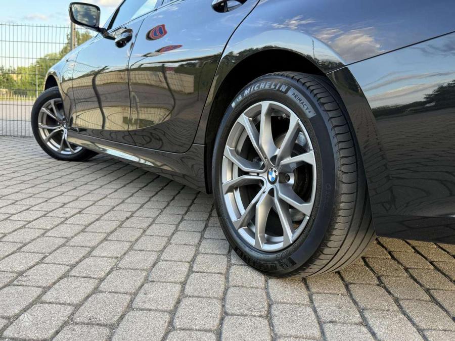 Melns BMW 320 2020 Joniškis, ar dzinēja tilpumu 2.00 L un nobraukumu 194 tūkst. km par 18500 €, foto 9 vietnē AUTOMOTO.COM.LV
