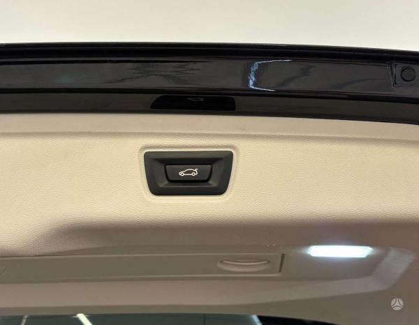 Melns BMW 320 2020 Marijampole, ar dzinēja tilpumu 2.00 L un nobraukumu 230 tūkst. km par 15999 €, foto 4 vietnē AUTOMOTO.COM.LV