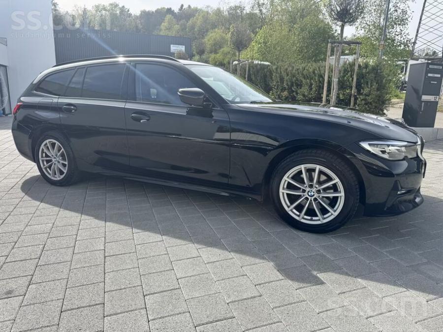 Black BMW 320 2020 in Cesis, with an engine capacity of 2.00 L and mileage of 199 thousand km for 19900 €, photo 4 on AUTOMOTO.COM.LV
