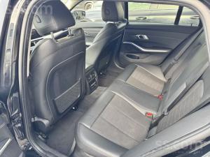 Black BMW 320 2020 in Cesis, with an engine capacity of 2.00 L and mileage of 199 thousand km for 19900 €, photo 10 on AUTOMOTO.COM.LV