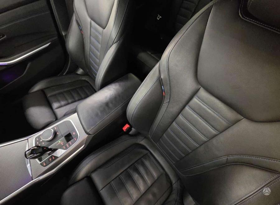 Black BMW 320 2020 in Marijampole, with an engine capacity of 2.00 L and mileage of 274 thousand km for 17750 €, photo 24 on AUTOMOTO.COM.LV