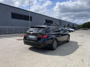 Black BMW 320 2020 in Jonava, with an engine capacity of 2.00 L and mileage of 246 thousand km for 16299 €, photo 4 on AUTOMOTO.COM.LV