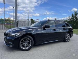 Black BMW 320 2020 in Jonava, with an engine capacity of 2.00 L and mileage of 246 thousand km for 16299 €, photo 7 on AUTOMOTO.COM.LV