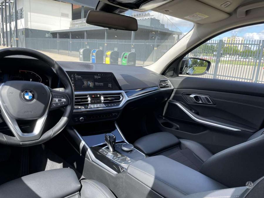 Black BMW 320 2020 in Jonava, with an engine capacity of 2.00 L and mileage of 246 thousand km for 16299 €, photo 19 on AUTOMOTO.COM.LV