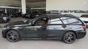 Melns BMW 320 2020 Marijampole, ar dzinēja tilpumu 2.00 L un nobraukumu 182 tūkst. km par 19999 €, foto 3 vietnē AUTOMOTO.COM.LV