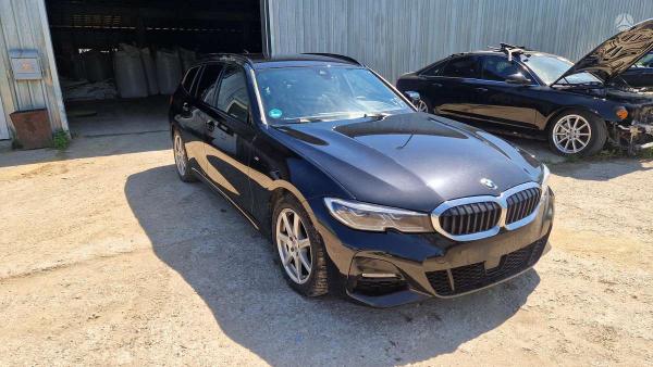 Melns BMW 320 2020 Kauņa, ar dzinēja tilpumu 2.00 L un nobraukumu 114 tūkst. km par 22990 €, foto 2 vietnē AUTOMOTO.COM.LV