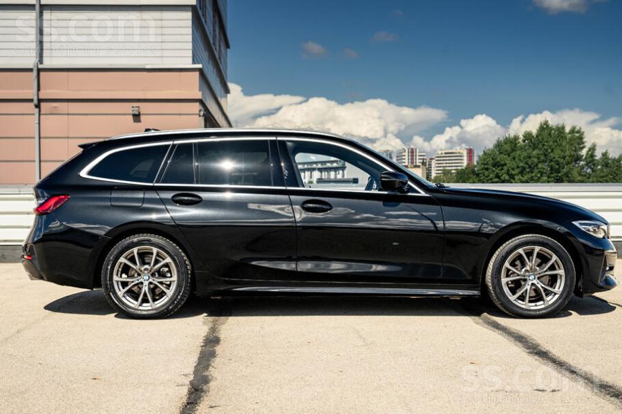 Black BMW 320 2020 in Riga, with an engine capacity of 2.00 L and mileage of 272 thousand km for 17550 €, photo 8 on AUTOMOTO.COM.LV
