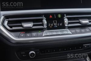 Black BMW 320 2020 in Riga, with an engine capacity of 2.00 L and mileage of 272 thousand km for 17550 €, photo 25 on AUTOMOTO.COM.LV
