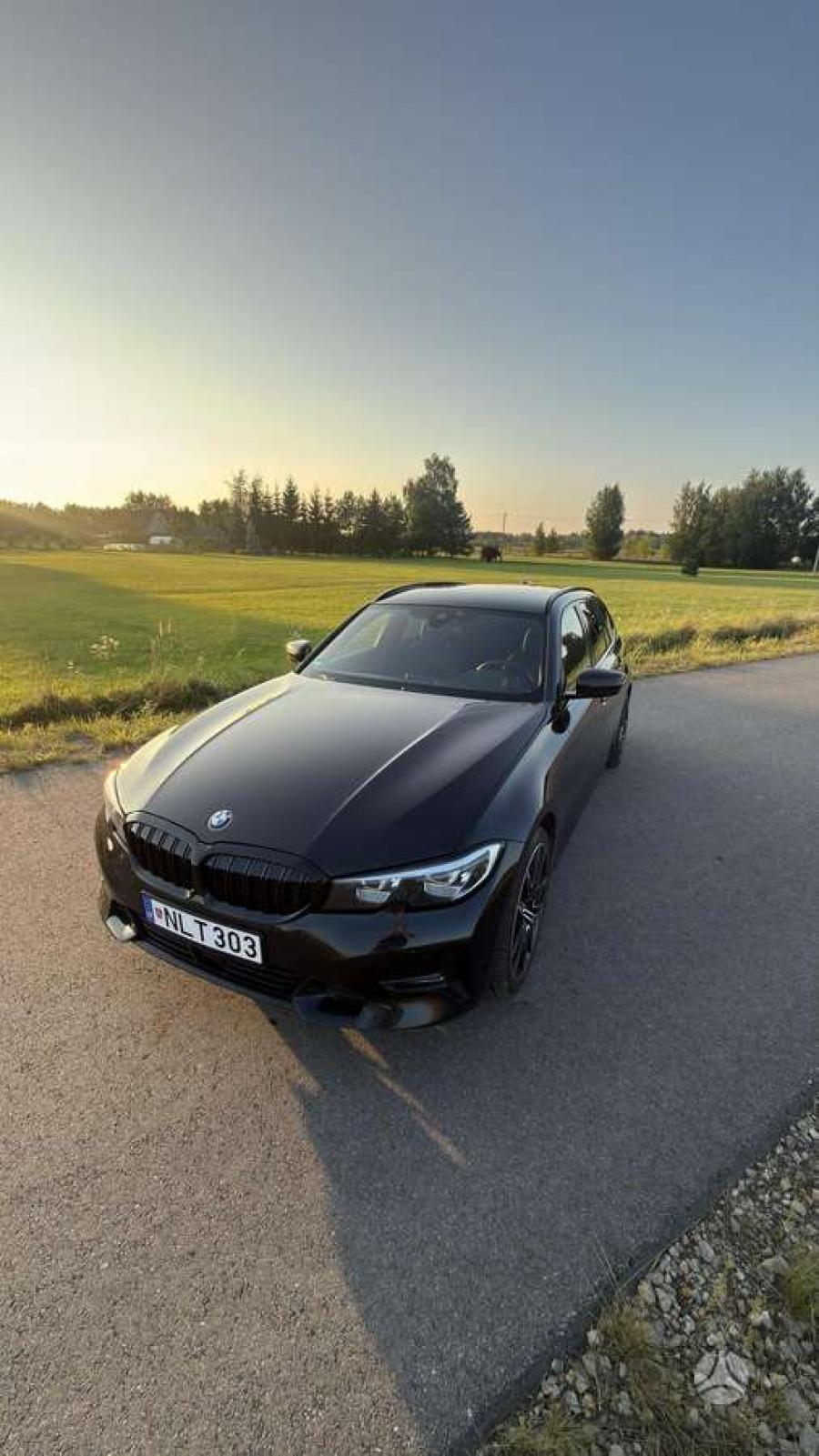 Black BMW 320 2020 in Panevezys, with an engine capacity of 2.00 L and mileage of 260 thousand km for 16499 €, photo 14 on AUTOMOTO.COM.LV