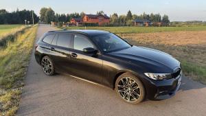 Black BMW 320 2020 in Panevezys, with an engine capacity of 2.00 L and mileage of 260 thousand km for 16499 €, photo 16 on AUTOMOTO.COM.LV