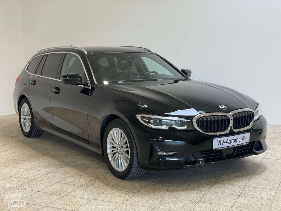Black BMW 320 2021 in Kaunas, with an engine capacity of 2.00 L and mileage of 98 thousand km for 28496 €, photo 3 on AUTOMOTO.COM.LV
