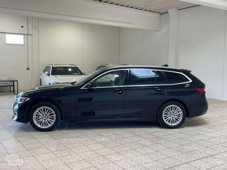 Black BMW 320 2021 in Kaunas, with an engine capacity of 2.00 L and mileage of 98 thousand km for 28496 €, photo 7 on AUTOMOTO.COM.LV