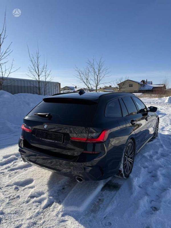 Black BMW 320 2021 in Panevezys, with an engine capacity of 2.00 L and mileage of 215 thousand km for 20500 €, photo 4 on AUTOMOTO.COM.LV