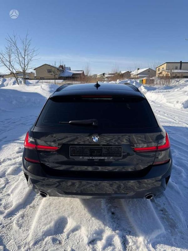 Black BMW 320 2021 in Panevezys, with an engine capacity of 2.00 L and mileage of 215 thousand km for 20500 €, photo 5 on AUTOMOTO.COM.LV