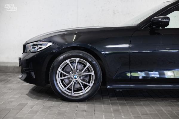 Melns BMW 320 2021 Viļņa, ar dzinēja tilpumu 2.00 L un nobraukumu 137 tūkst. km par 21521 €, foto 5 vietnē AUTOMOTO.COM.LV
