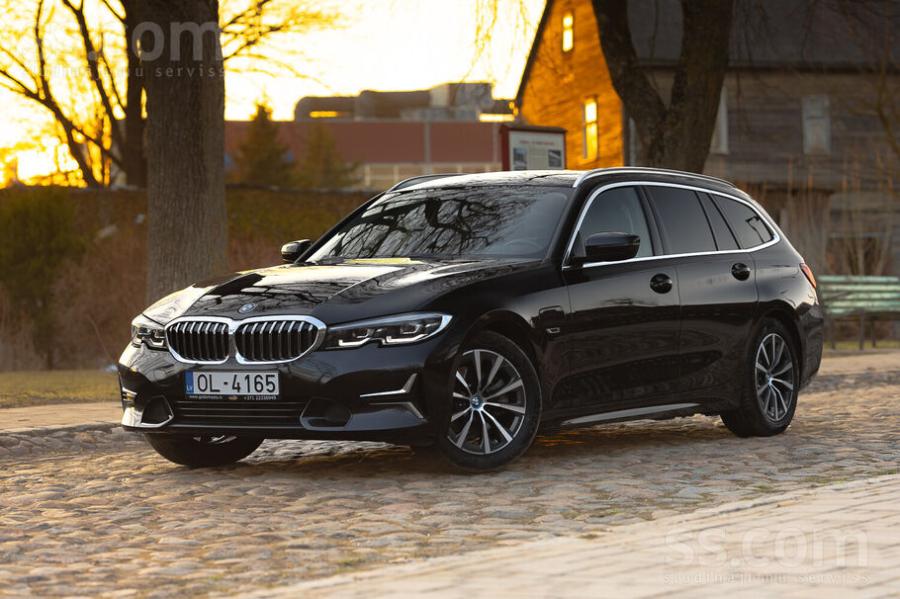 Melns BMW 320 2021 Jelgava, ar dzinēja tilpumu 2.00 L un nobraukumu 168 tūkst. km par 20900 €, foto 1 vietnē AUTOMOTO.COM.LV