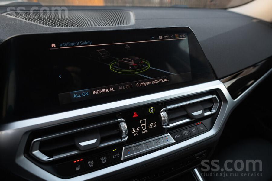 Melns BMW 320 2021 Jelgava, ar dzinēja tilpumu 2.00 L un nobraukumu 168 tūkst. km par 20900 €, foto 19 vietnē AUTOMOTO.COM.LV