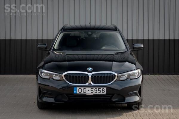 Black BMW 320 2021 in Talsi, with an engine capacity of 2.00 L and mileage of 220 thousand km for 17750 €, photo 2 on AUTOMOTO.COM.LV
