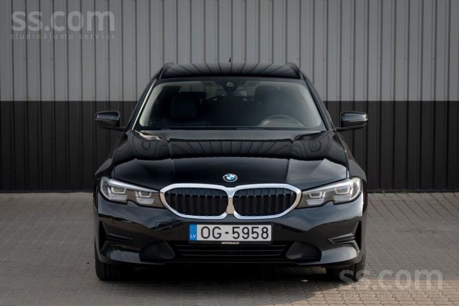 Black BMW 320 2021 in Talsi, with an engine capacity of 2.00 L and mileage of 220 thousand km for 17750 €, photo 3 on AUTOMOTO.COM.LV