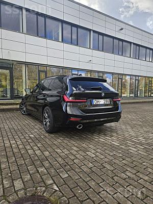 Black BMW 320 2021 in Tukums, with an engine capacity of 2.00 L and mileage of 161 thousand km for 22500 €, photo 5 on AUTOMOTO.COM.LV