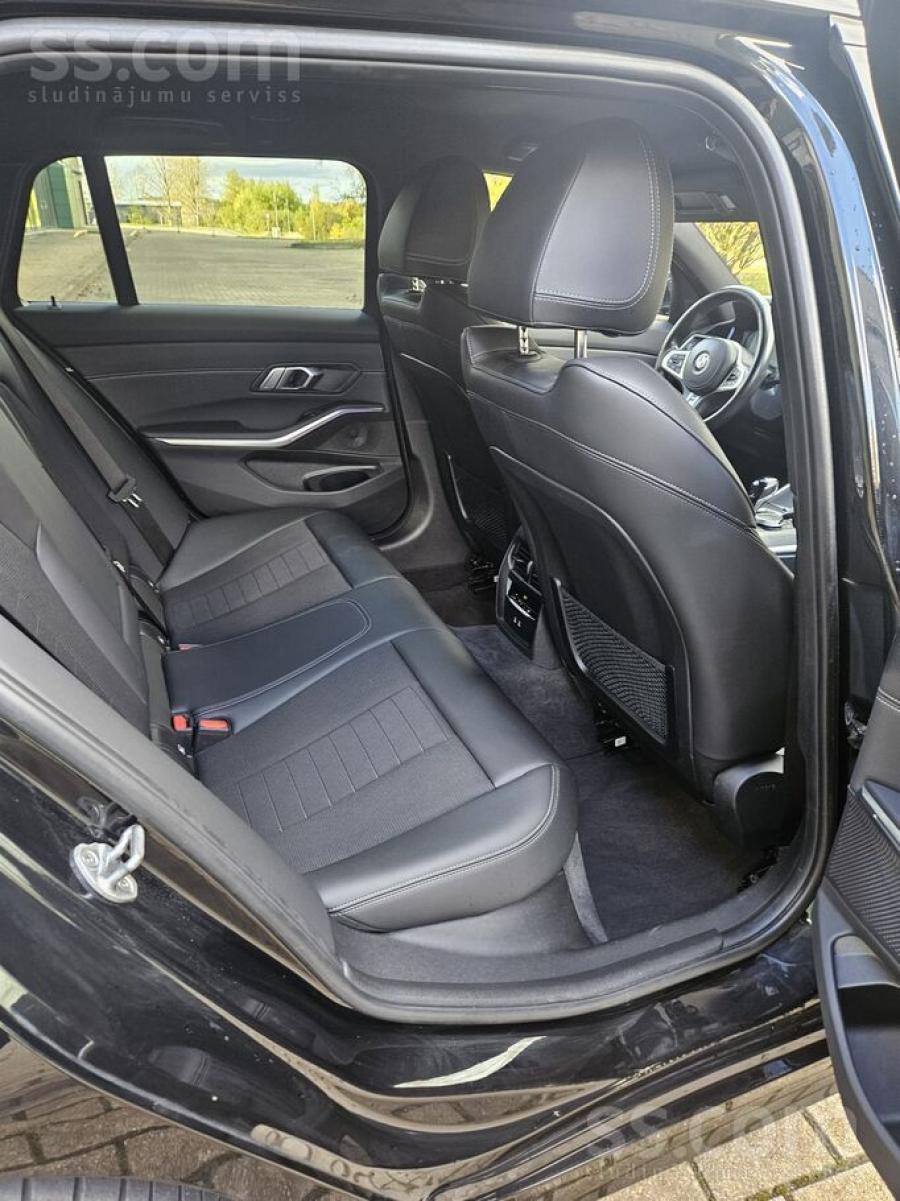 Black BMW 320 2021 in Tukums, with an engine capacity of 2.00 L and mileage of 161 thousand km for 22500 €, photo 25 on AUTOMOTO.COM.LV