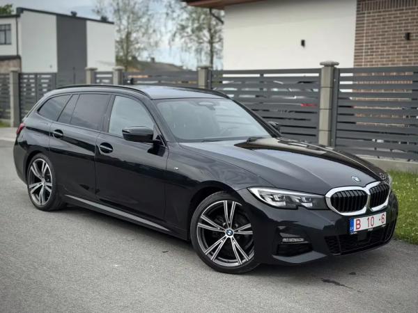 Black BMW 320 2021 in Jelgava, with an engine capacity of 2.00 L and mileage of 220 thousand km for 21800 €, photo 3 on AUTOMOTO.COM.LV