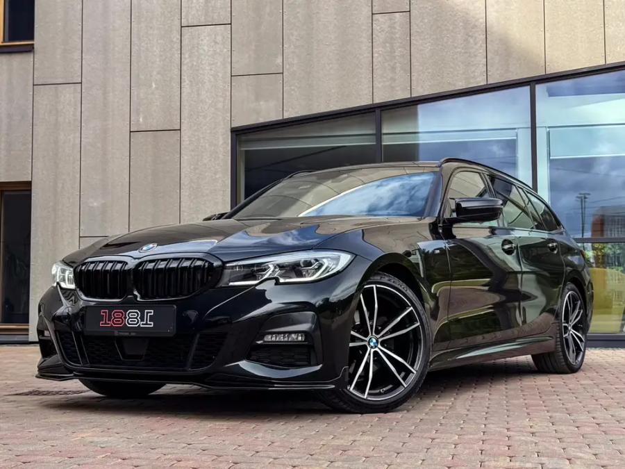 Black BMW 320 2021 in Riga, with an engine capacity of 2.00 L and mileage of 158 thousand km for 21900 €, photo 1 on AUTOMOTO.COM.LV